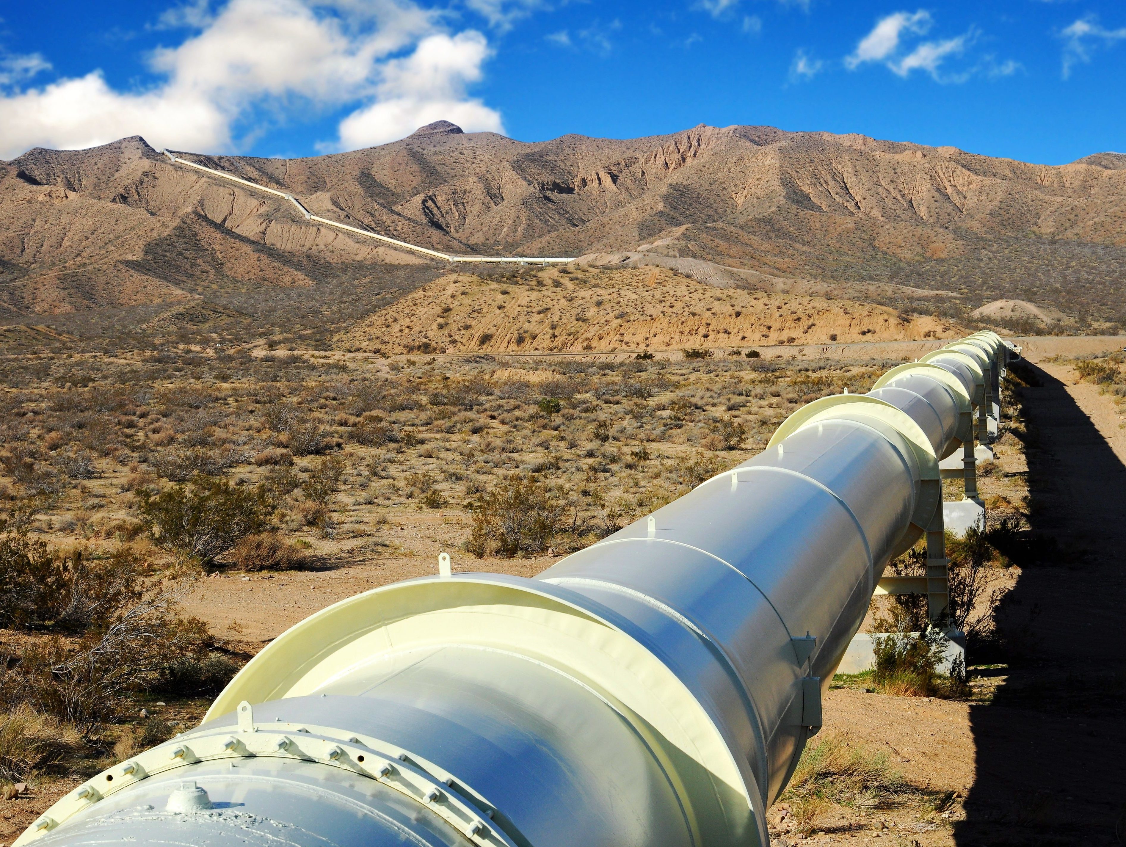 pipeline-in-desert - A Lamb Associates Limited | A Lamb Associates Limited